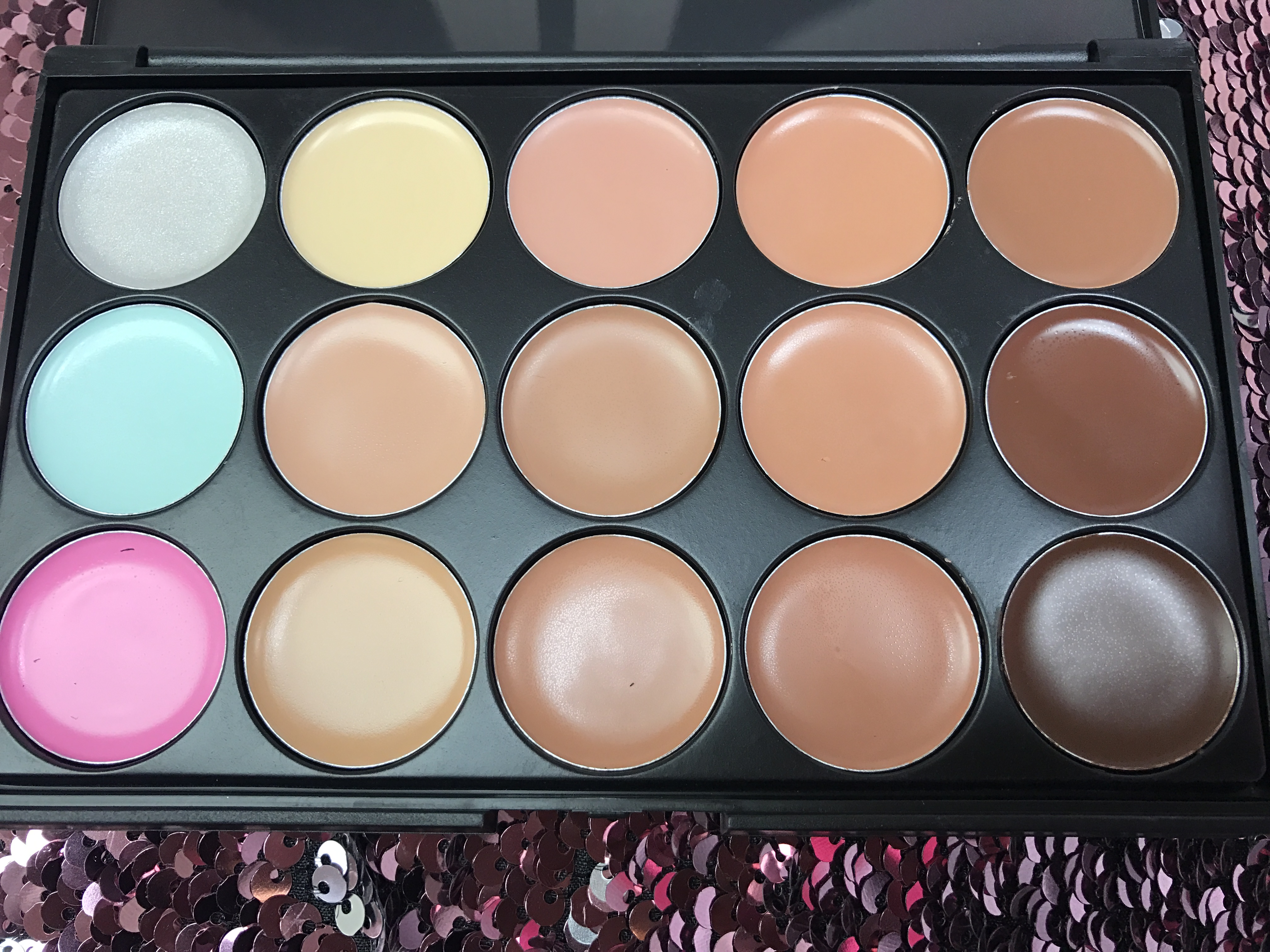 PRO Contour / Concealer palette · StyleAndBeauty · Online Store Powered ...